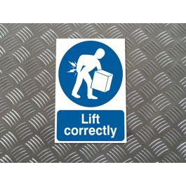 "Lift Correctly" Mandatory Site Safety Sign | Free Delivery