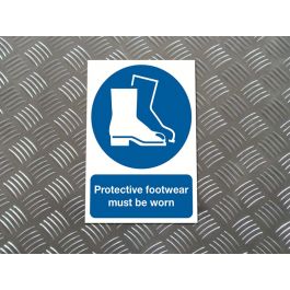 "Wear Boots" Mandatory Site Safety Sign | Free Delivery