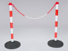 Plastic Chain Barriers | Free UK Next Day Delivery